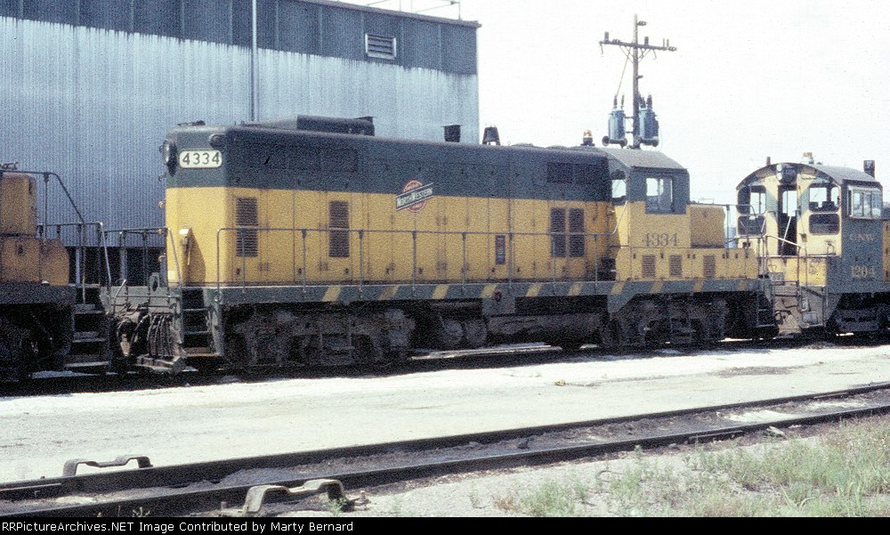 C&NW GP7R #4334
